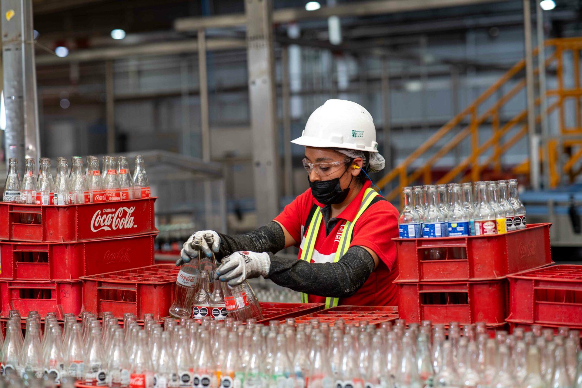 Conoce los detalles del informe anual 2023 de Coca-Cola FEMSA ...